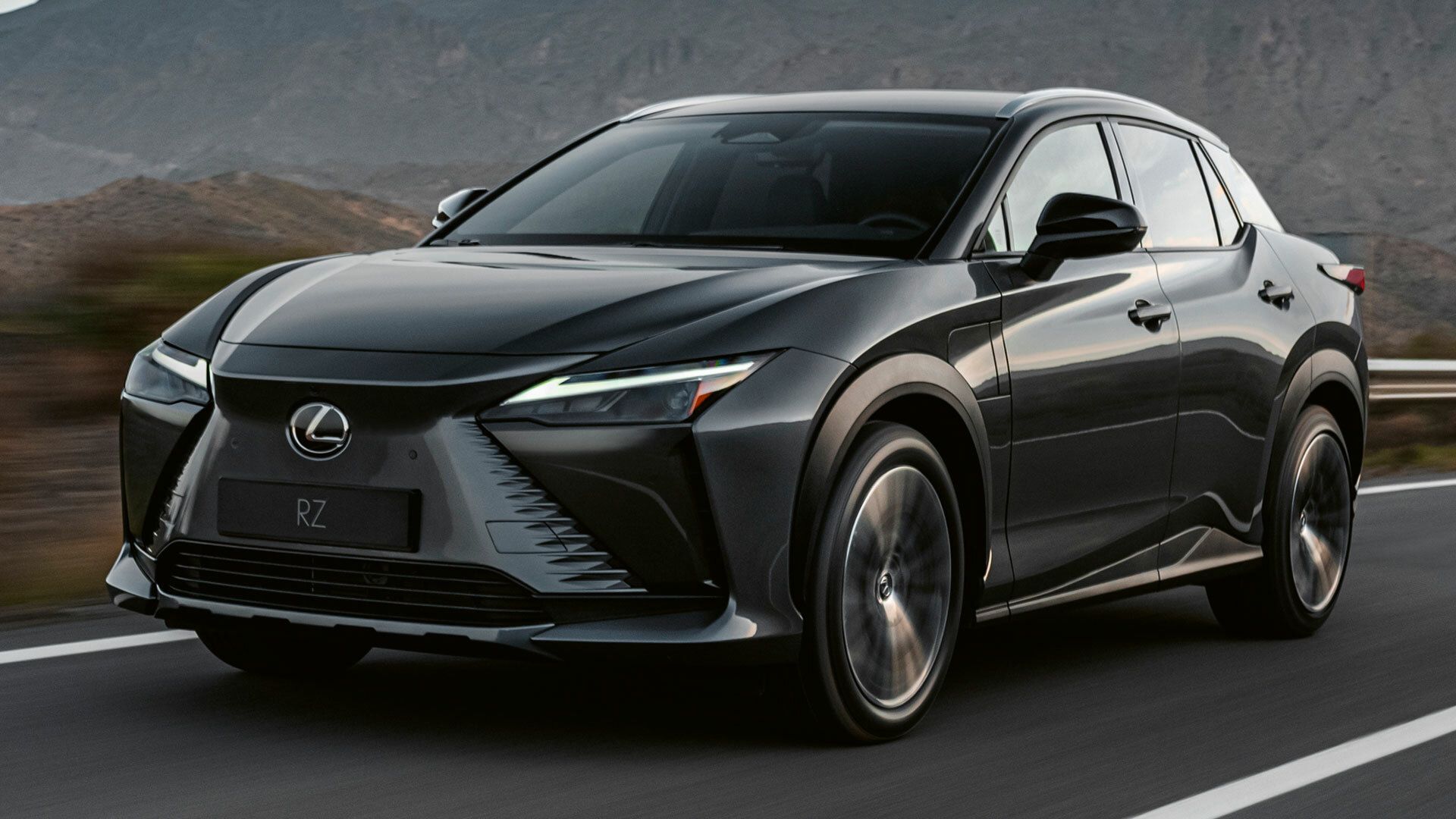 El Lexus RZ EV 2023 comienza en $59,650, o $6,000 más que el Tesla ...