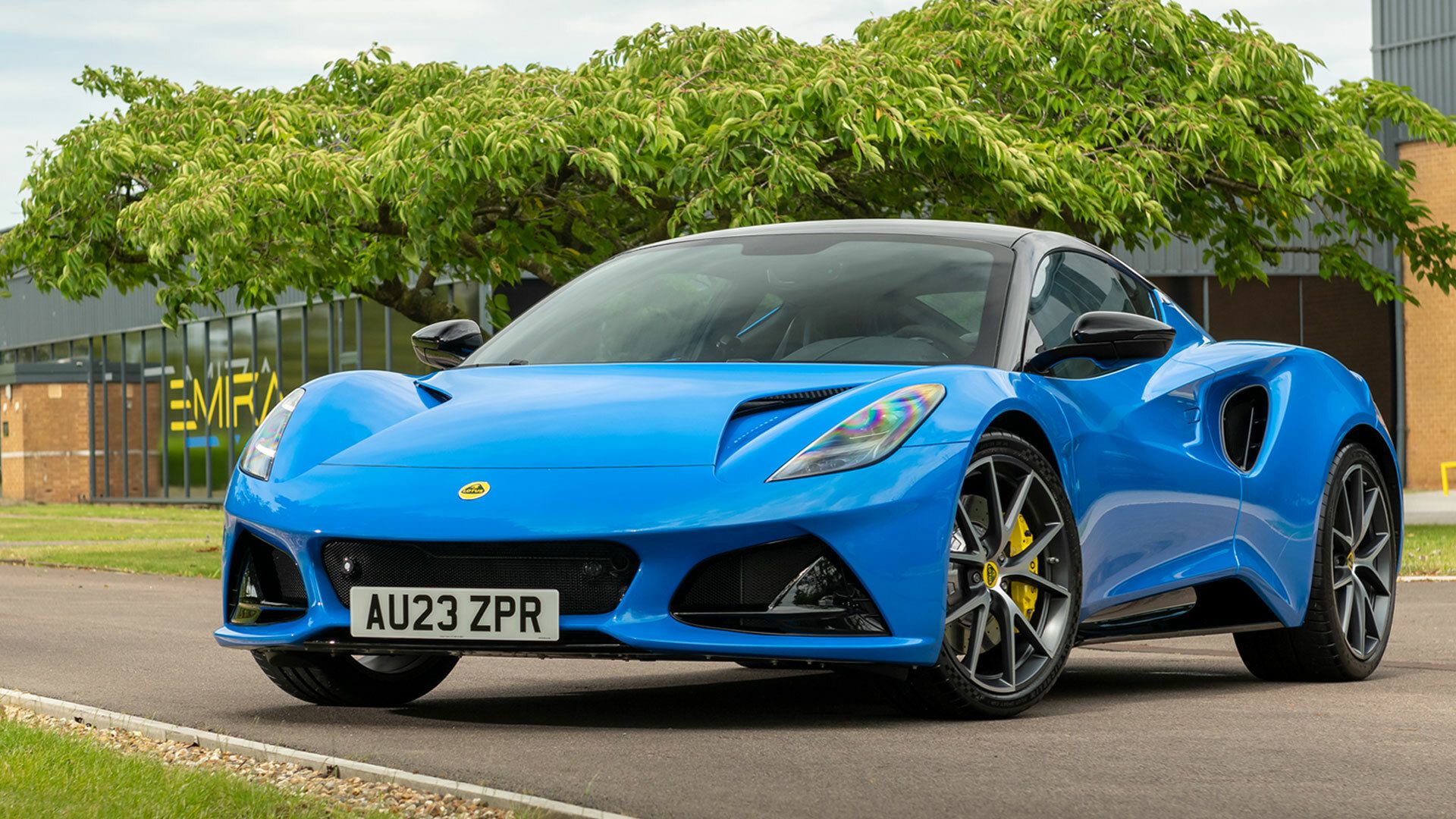 Lotus Emira de cuatro cilindros completamente detallado, disponible ...